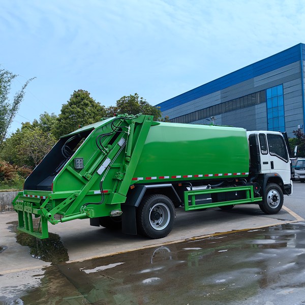 Sinotruk HOWO 6 wheels rear loader garbage compactor 11cbm_Chengli